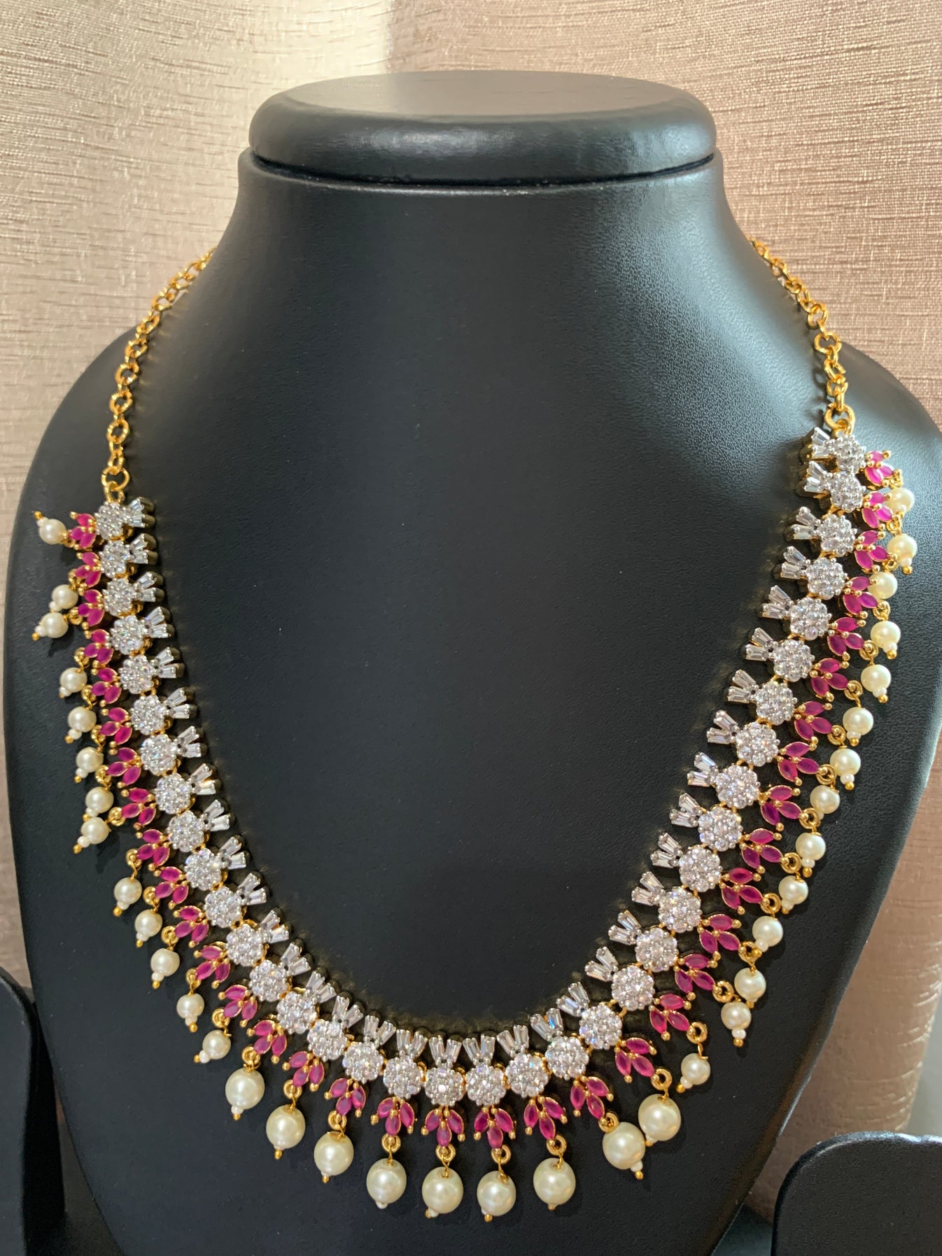 AD Red Stone Neck Line Short Necklace – Sheetal's FabFashion