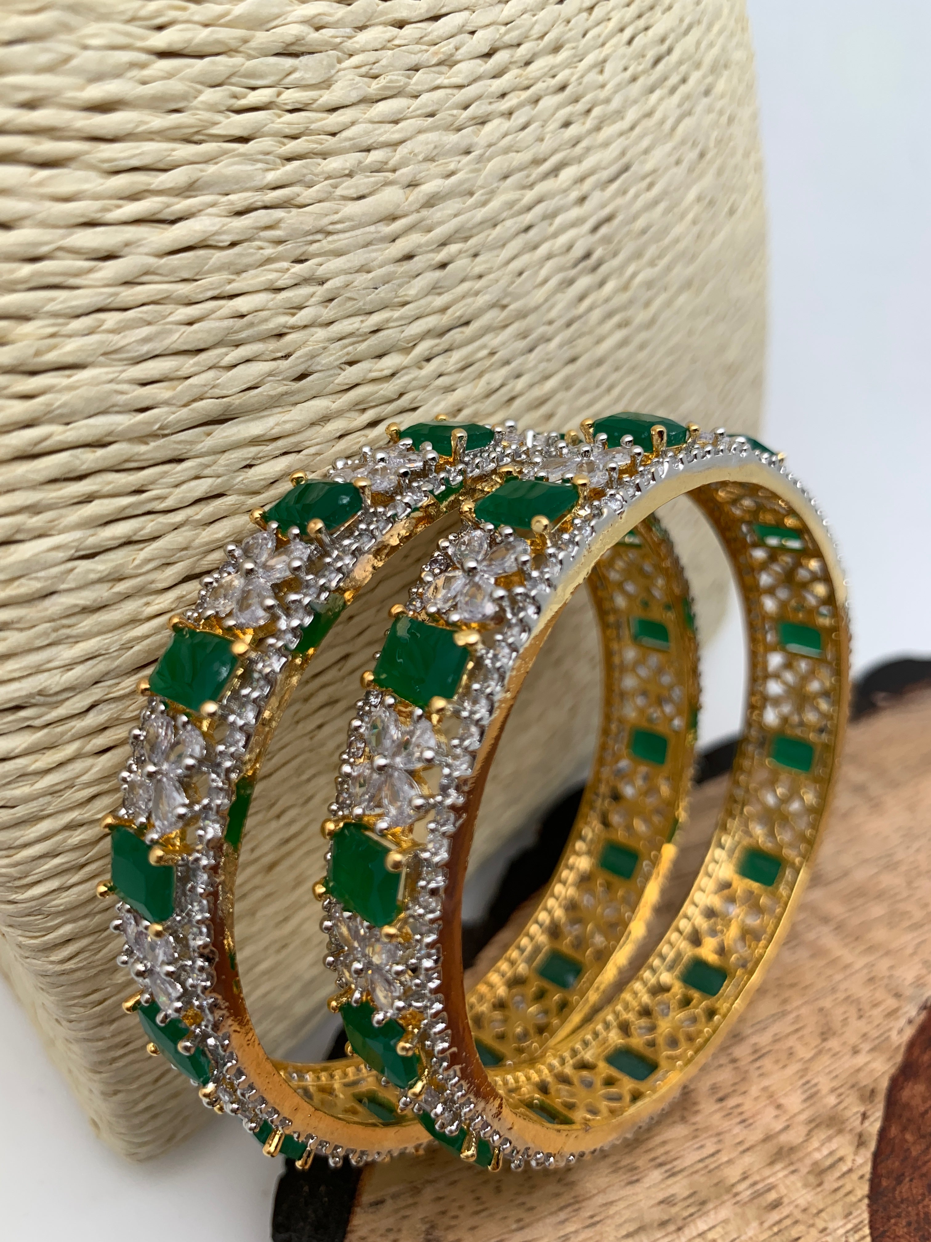 AD Emerald Green Stone Bangles – Sheetal's FabFashion