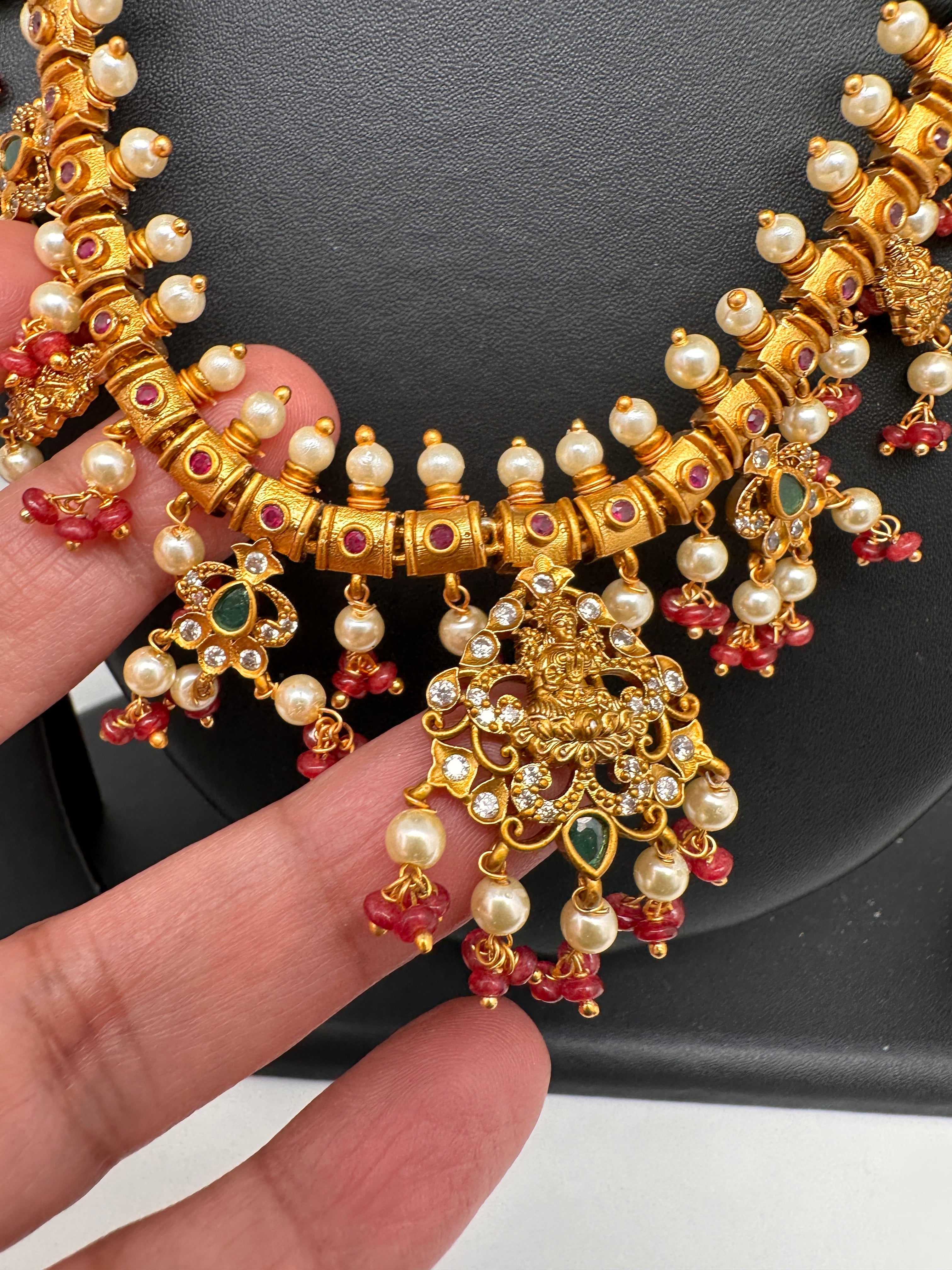 Traditional lakshmi necklace store