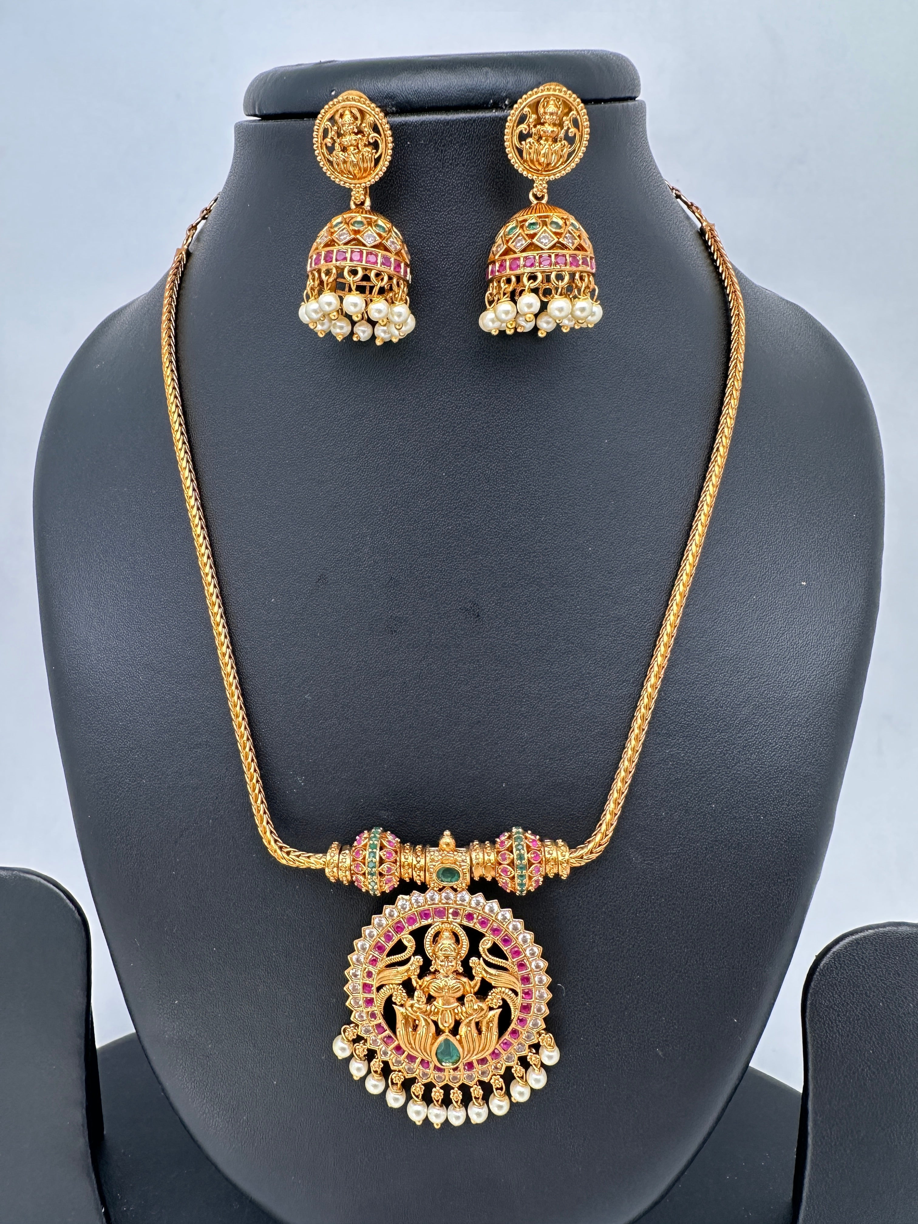 Goddess Lakshmi Chain Style Dainty Necklace – Sheetal's FabFashion